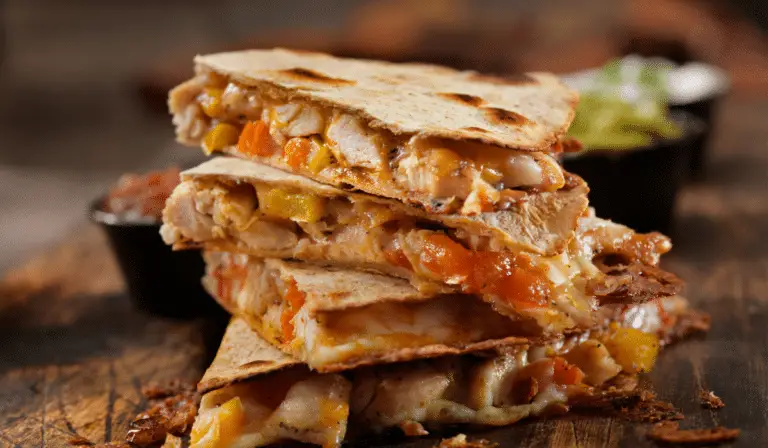 How many calories is a chicken quesadilla ? - Hearty Delish